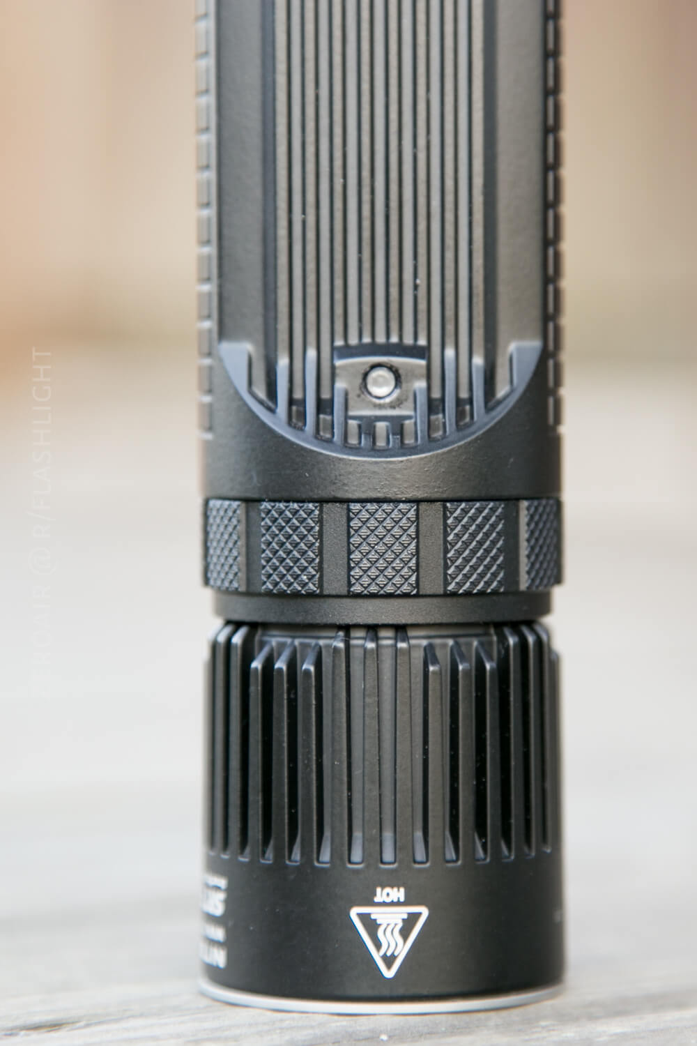 Nitecore SRT9 Flashlight Review - ZeroAir Reviews