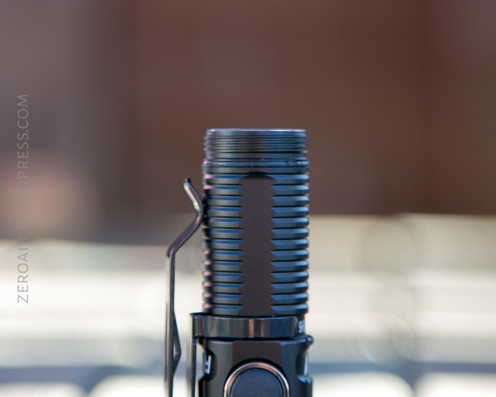 Rofis R1 Flashlight Review – ZeroAir Reviews