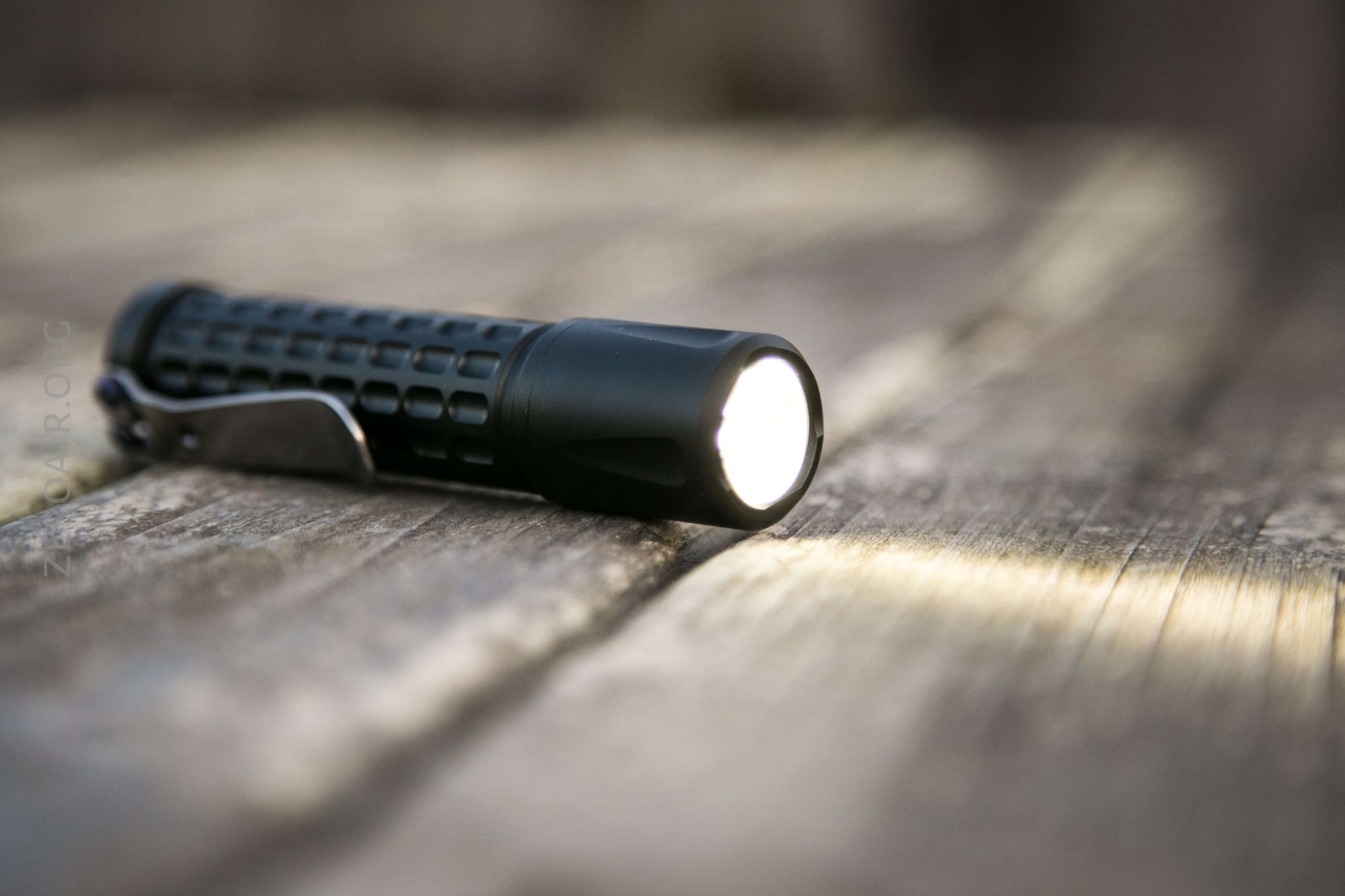 Reylight Triple Emitter Dawn Custom Maratac™ Gen 2 Flashlight Review ...