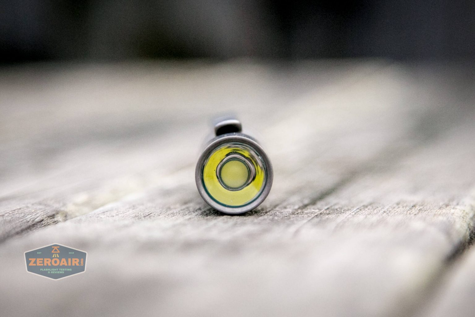 Seeknite SK03 Titanium Flashlight Review - ZeroAir Reviews