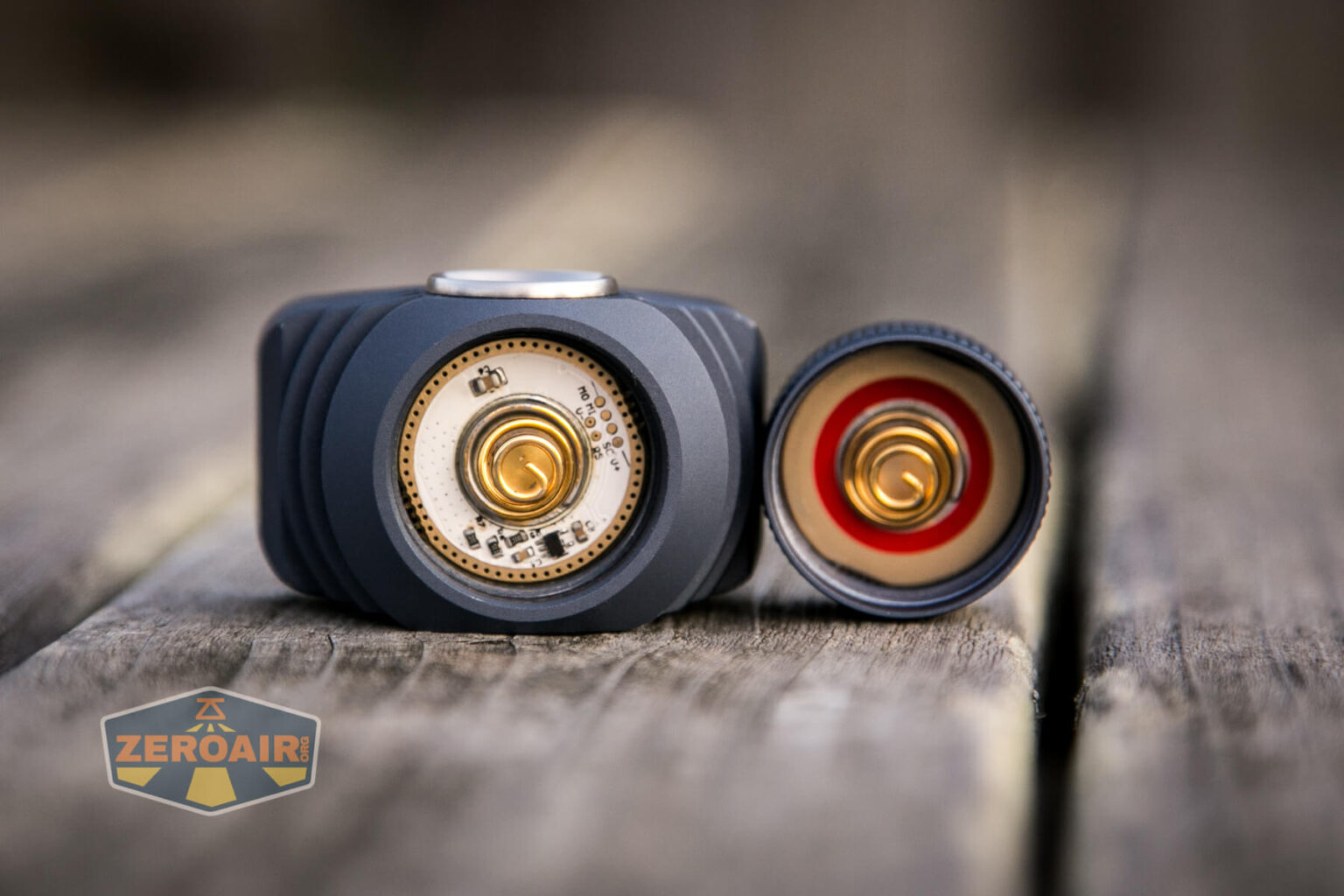 Emisar DT8 Flashlight Review - ZeroAir Reviews