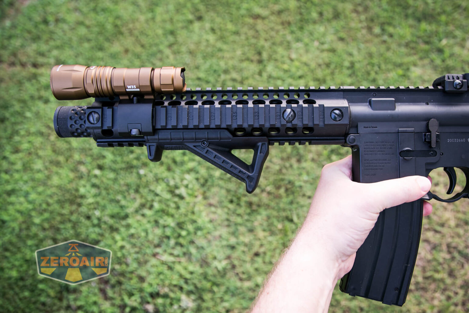 Weltool LH1 Tactical Flashlight Review - ZeroAir Reviews