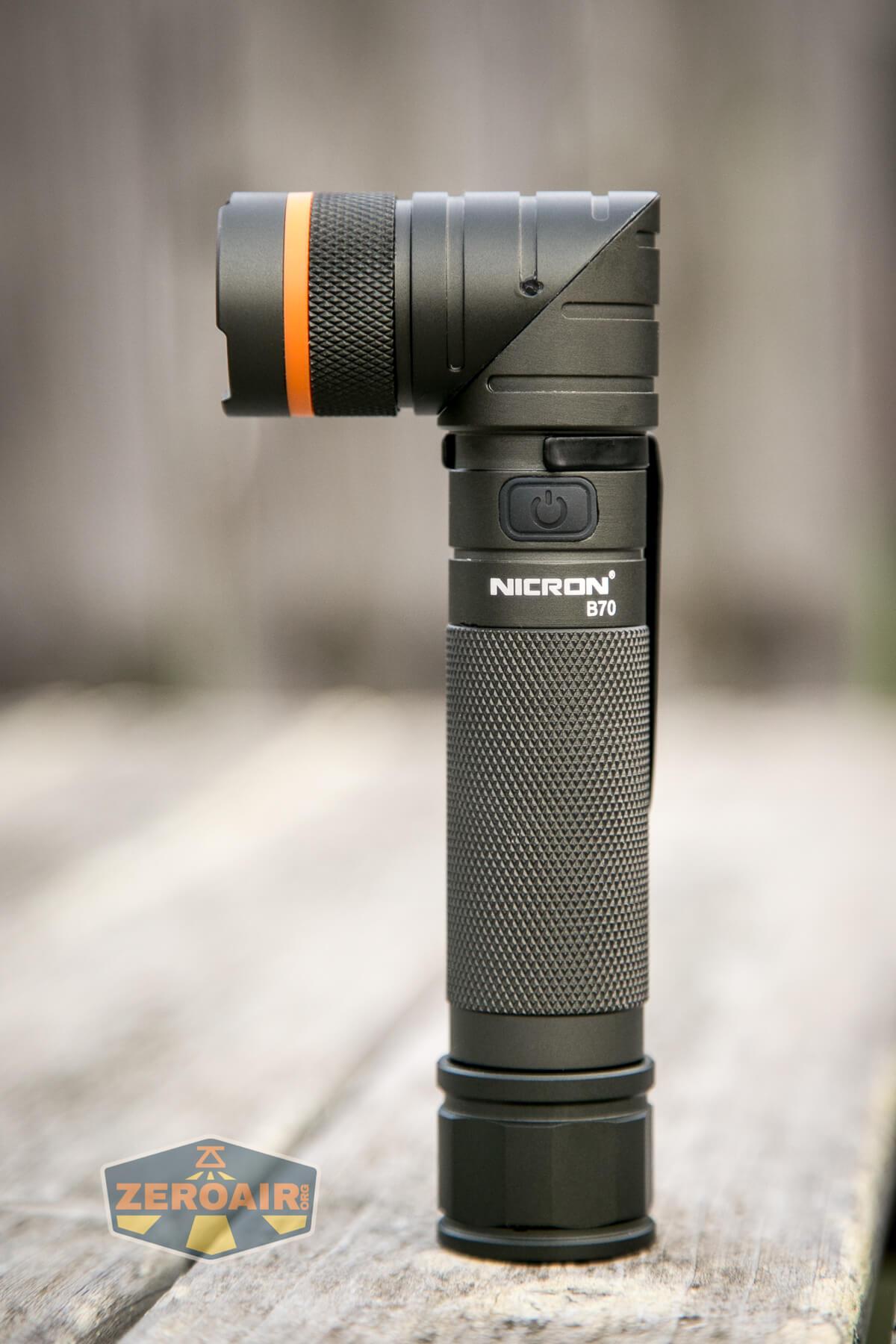 Nicron B70 Flashlight Review - ZeroAir Reviews