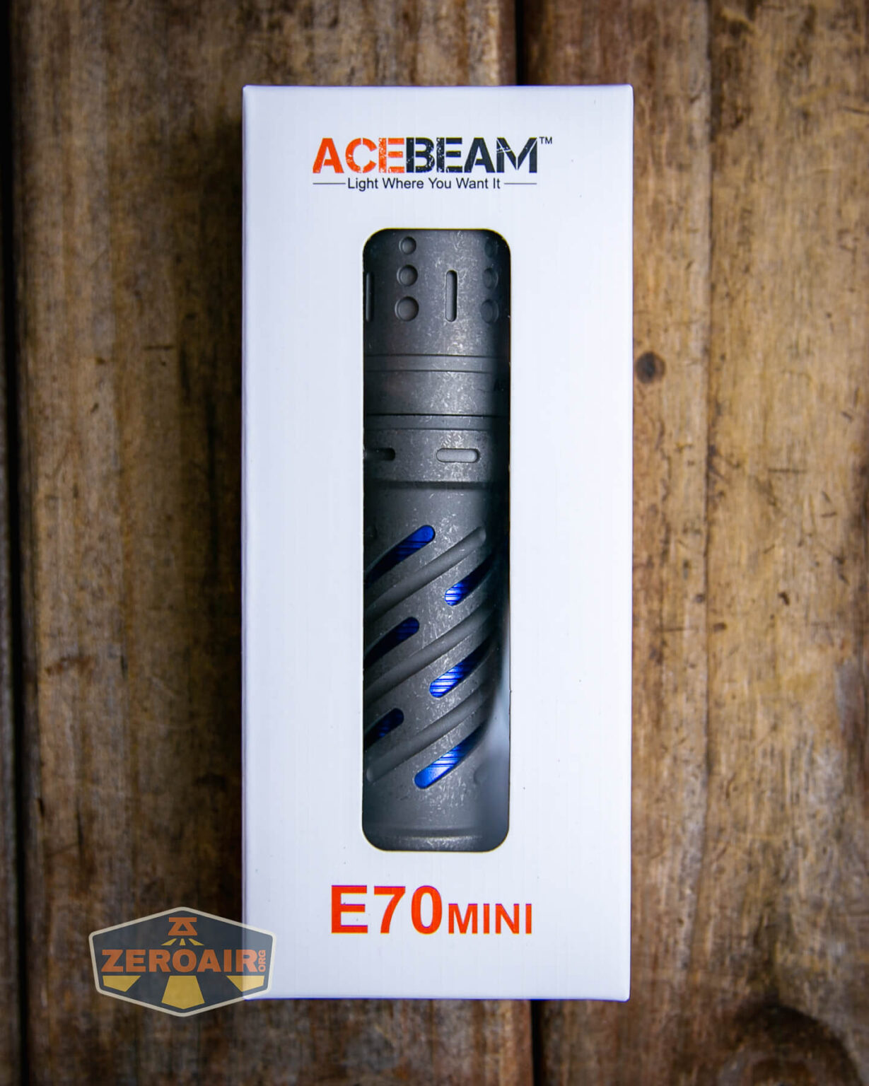 Acebeam E70 Mini Titanium Flashlight Review - ZeroAir Reviews