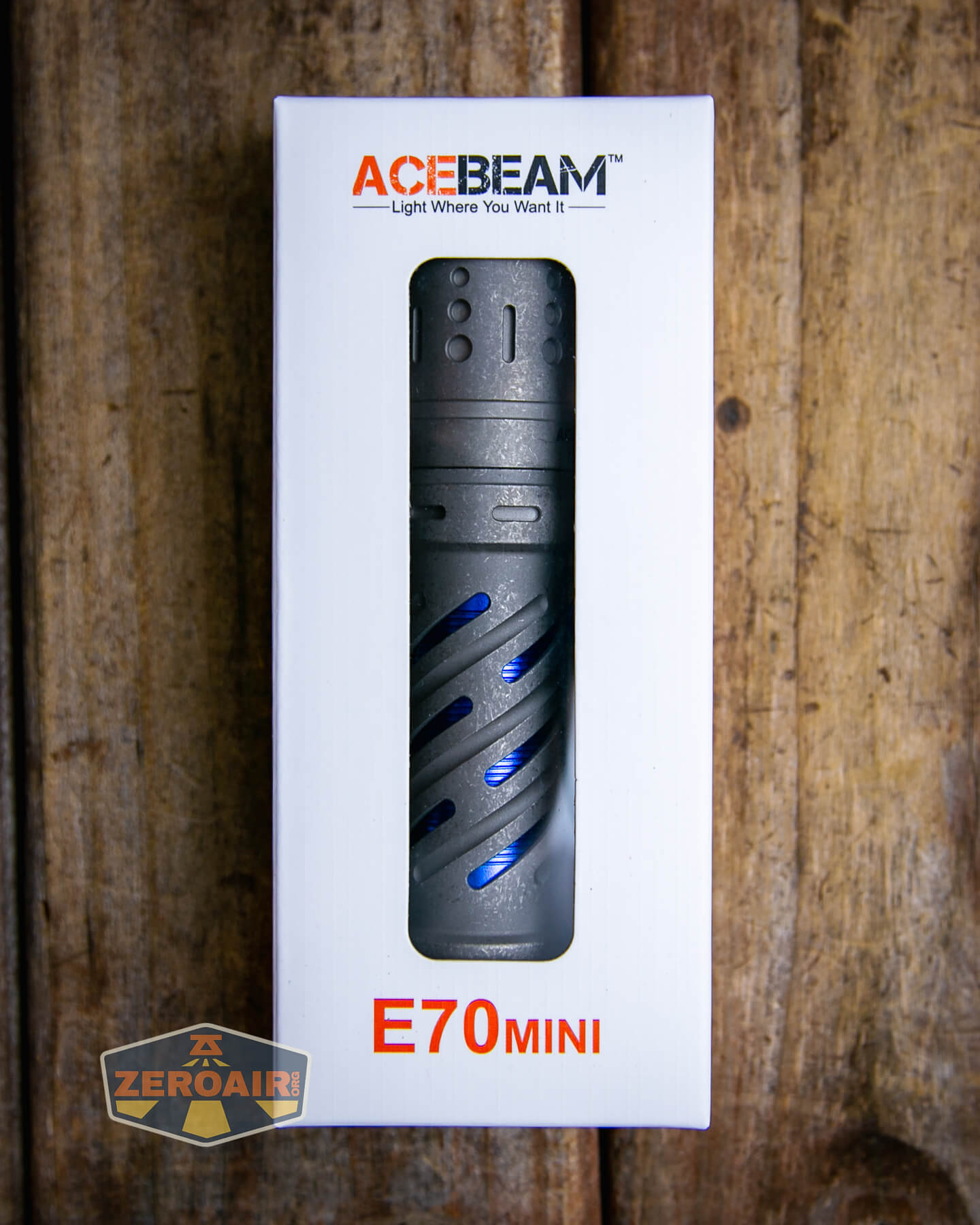 Acebeam E70 Mini Titanium Flashlight Review - ZeroAir Reviews