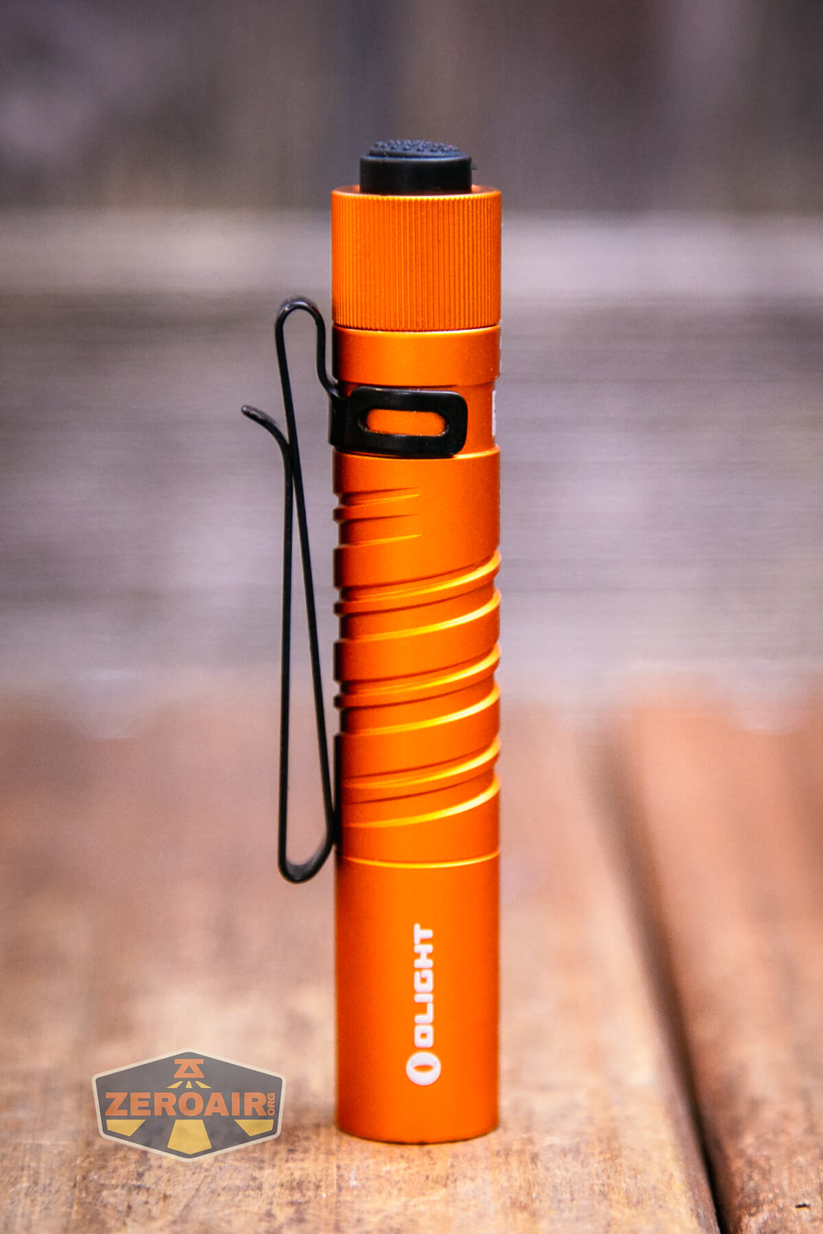 Olight i3T EOS (Orange) Flashlight Review - ZeroAir Reviews