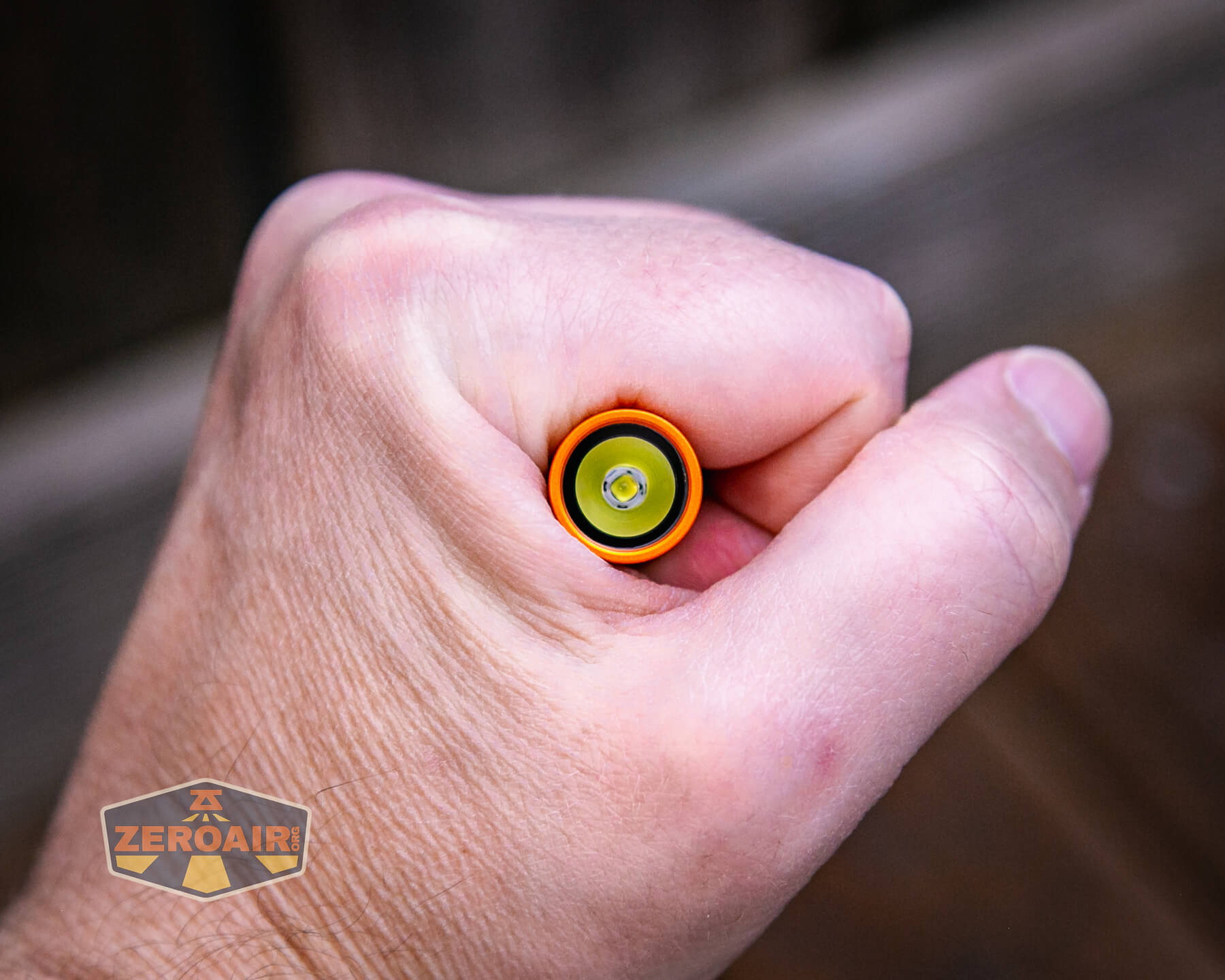 Olight i3T EOS (Orange) Flashlight Review - ZeroAir Reviews