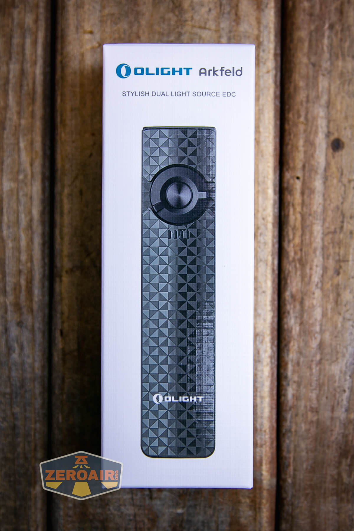 Olight Arkfeld Pinwheel Gunmetal Flashlight Review - ZeroAir Reviews