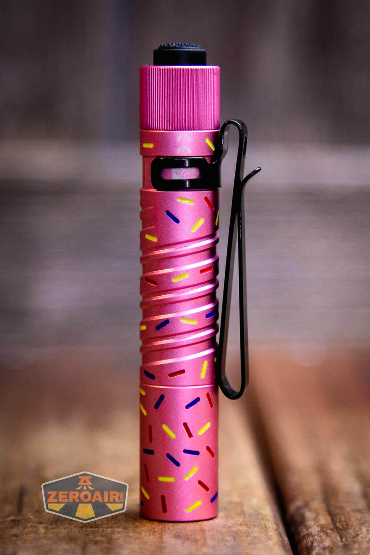 Olight i3T EOS Dessert Warrior Flashlight Review - ZeroAir Reviews