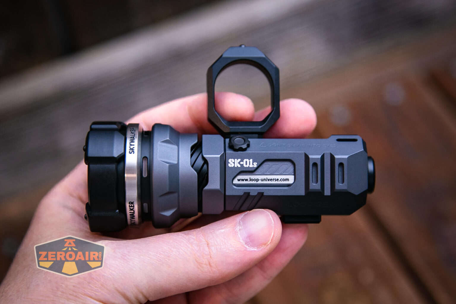 Loop SK-01s LED Flashlight Review - ZeroAir Reviews