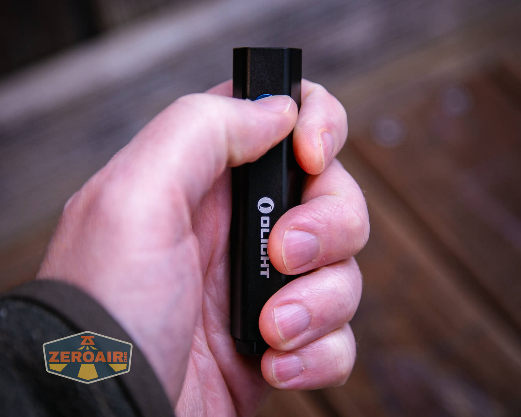 Olight Diffuse 14500 EDC Flashlight Review - ZeroAir Reviews