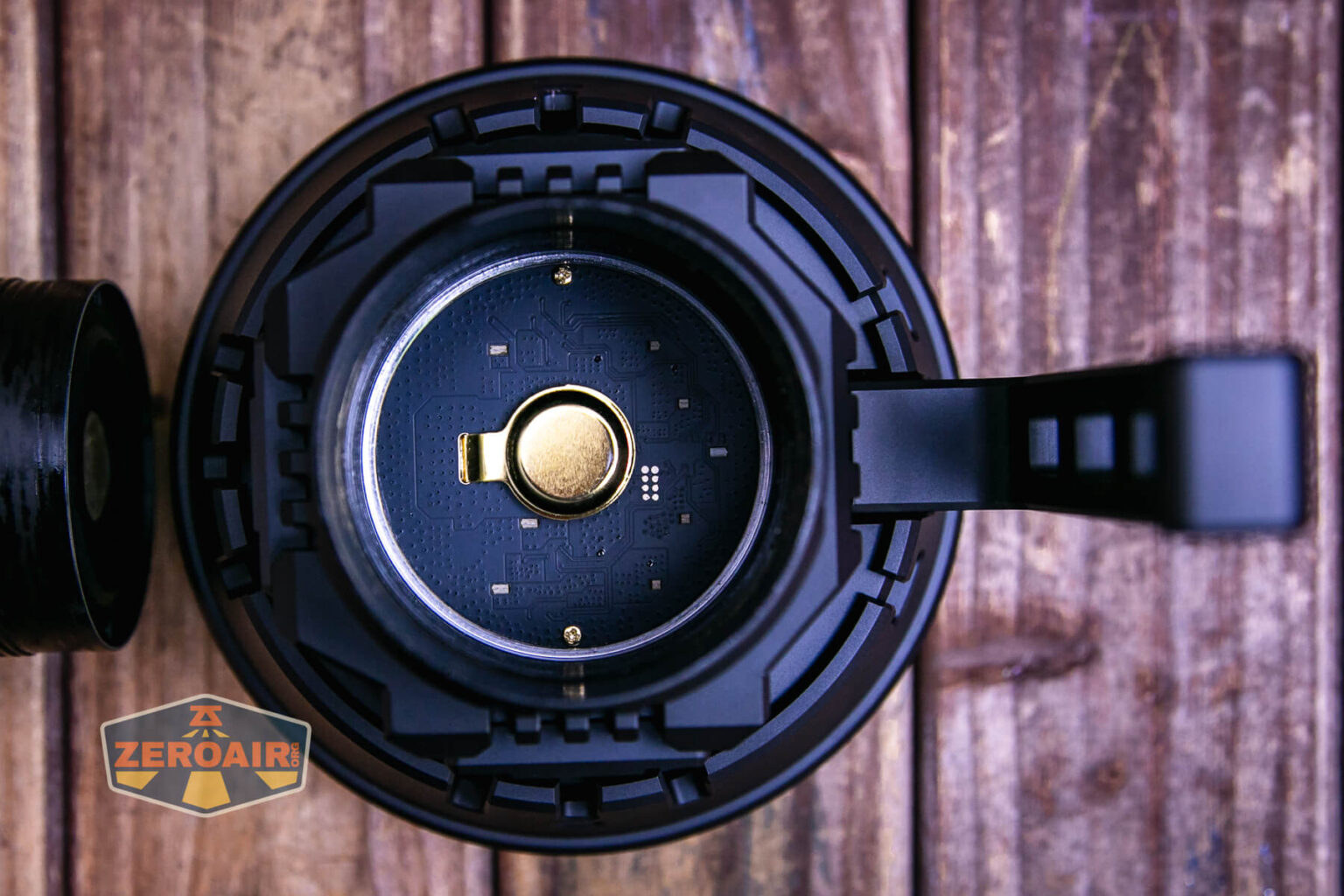 Imalent MS32 200,000-Lumen Flashlight Review - ZeroAir Reviews