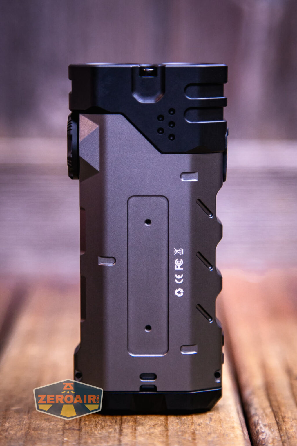 LoopGear SK-05 Pro Flashlight Review - ZeroAir Reviews