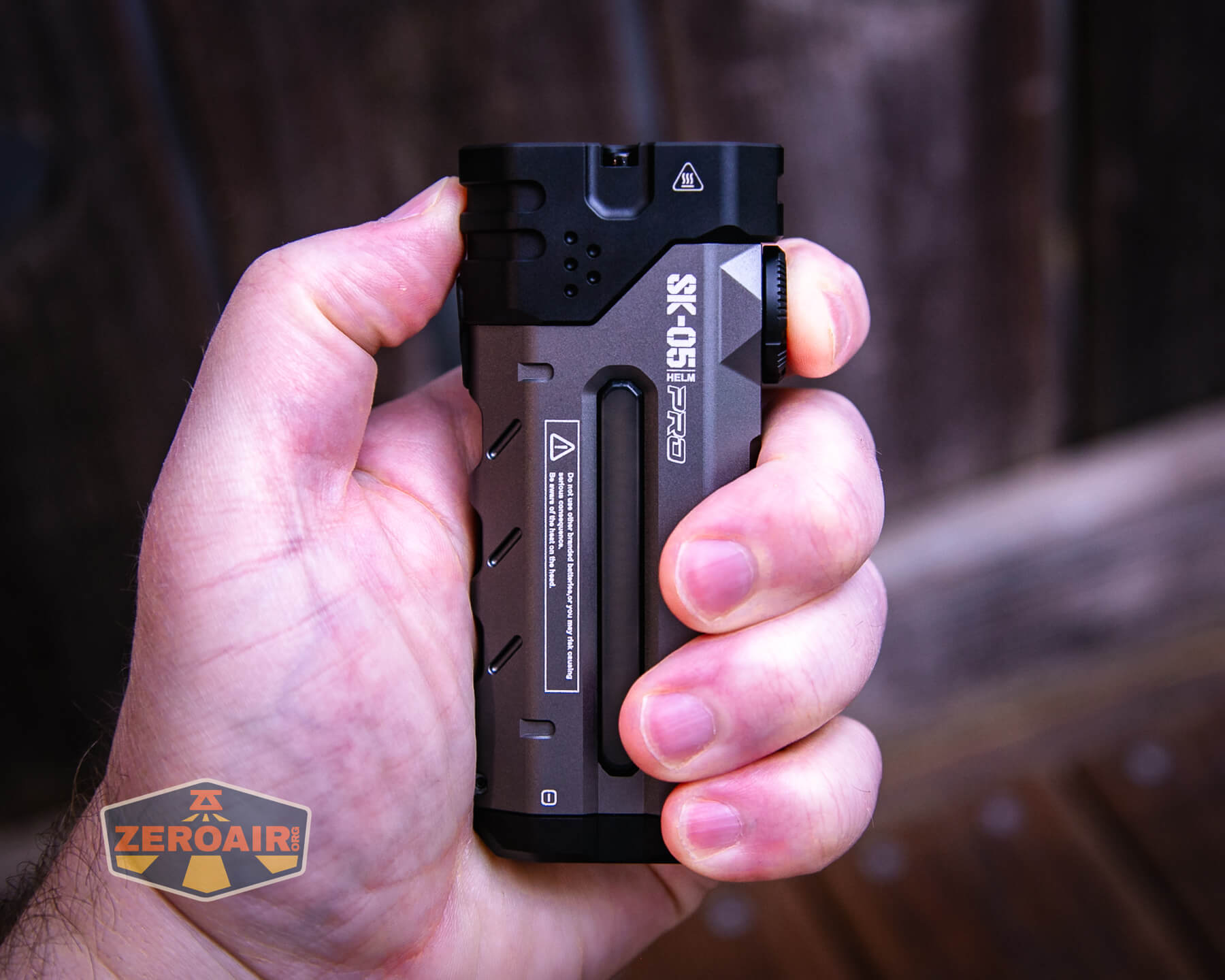 LoopGear SK-05 Pro Flashlight Review - ZeroAir Reviews