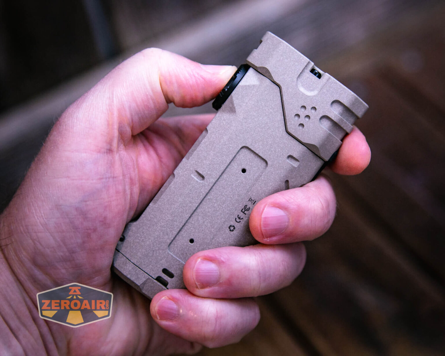 LoopGear SK-05 Pro MAO Flashlight Review - ZeroAir Reviews