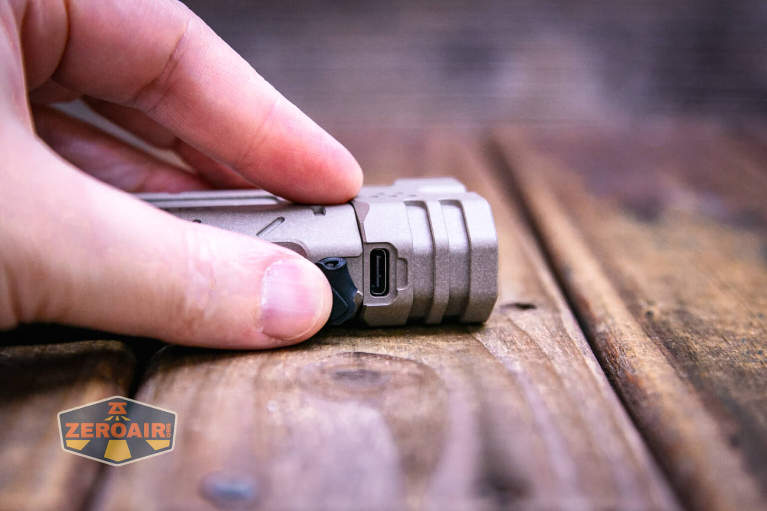 LoopGear SK-05 Pro MAO Flashlight Review - ZeroAir Reviews