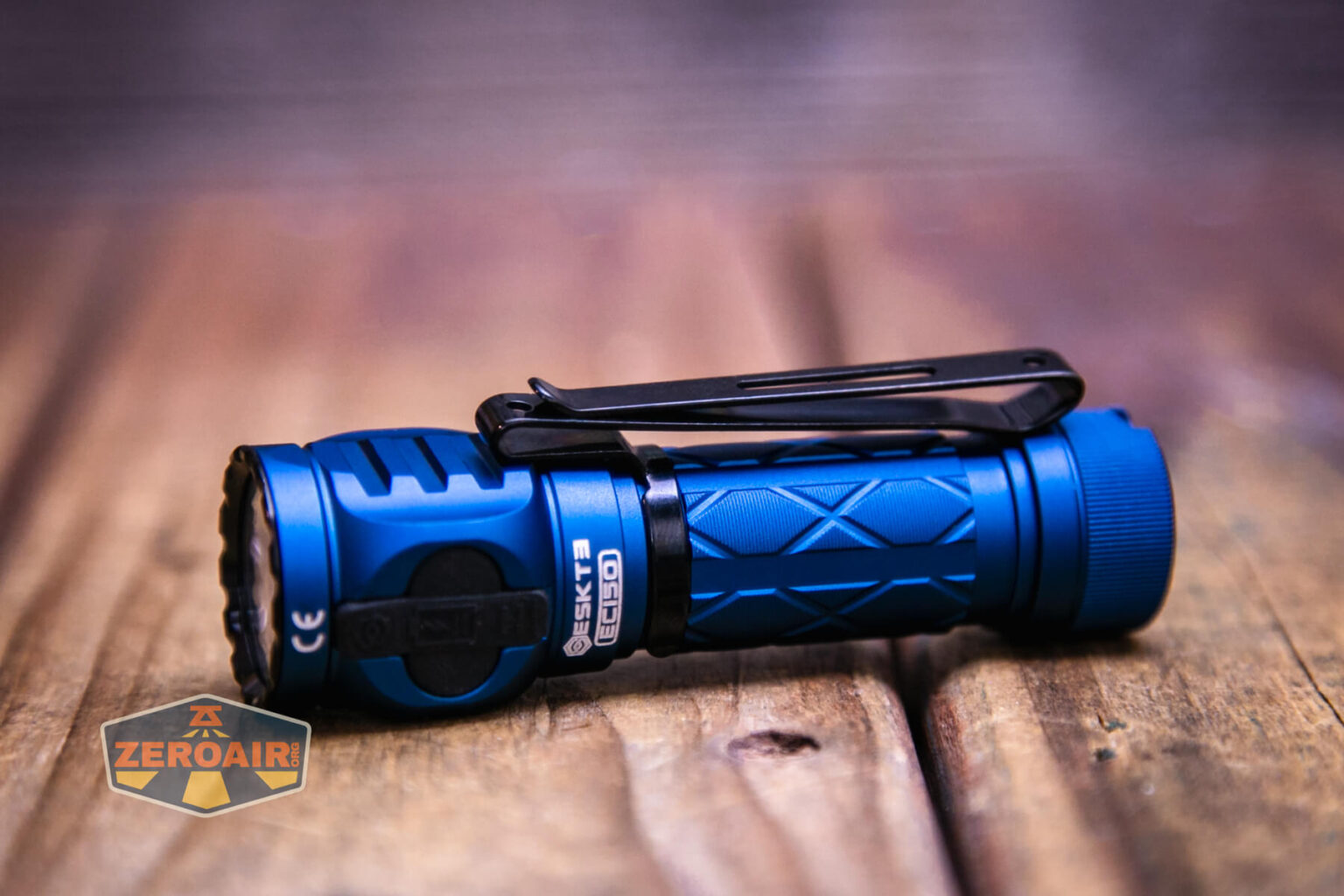 Skilhunt EC150 Luminus SFT25R Flashlight Review - ZeroAir Reviews